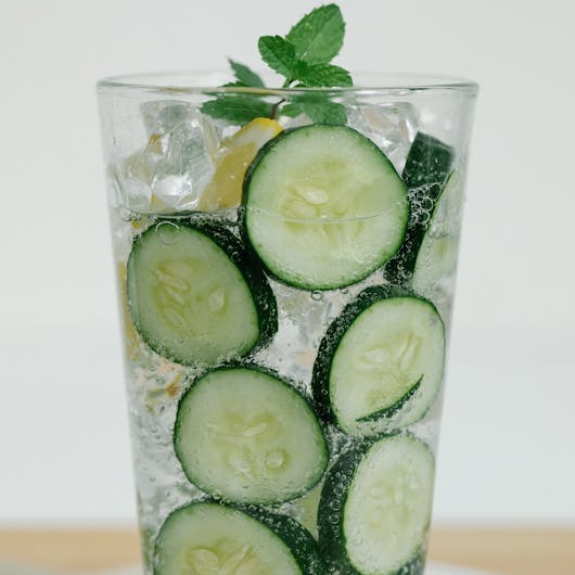 8 Benefits of Cucumber Water and How To Make It - Everlasting April