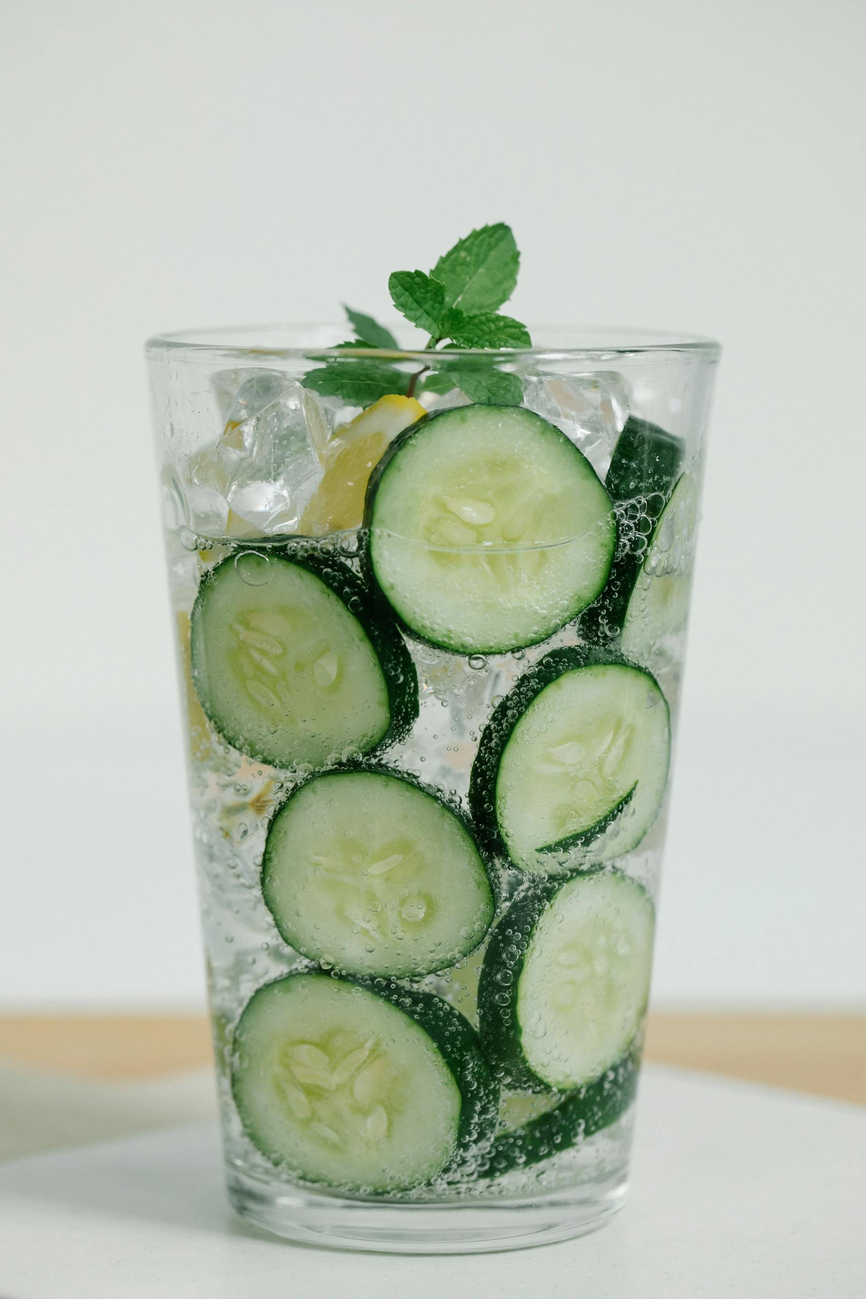 8 Benefits of Cucumber Water and How To Make It - Everlasting April